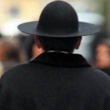 Omegna Don Marco Rasia è stato arrestato con l’accusa di pedofilia ...